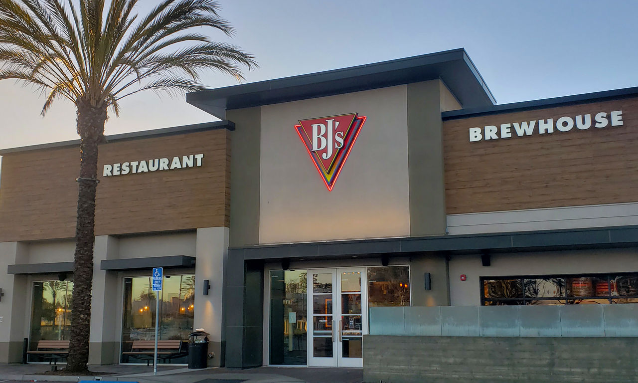 Pizza, Sandwiches & Tacos, Craft Beer - La Jolla, CA 92037 | Locations ...