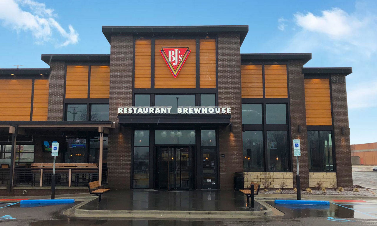 Burgers, Pizza, Craft Beer, Entrées & More - Taylor, MI 48180 ...